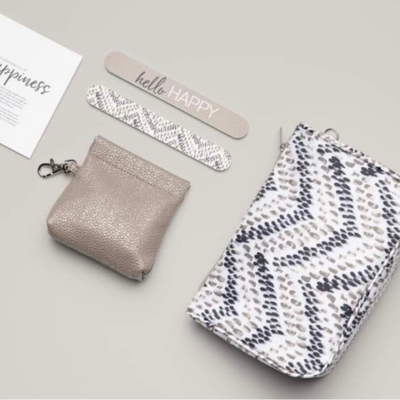 thirty-one | Bags | Thirtyone Hello Happy Bag Ai5 Raindrop Chevron 4 Pc ...